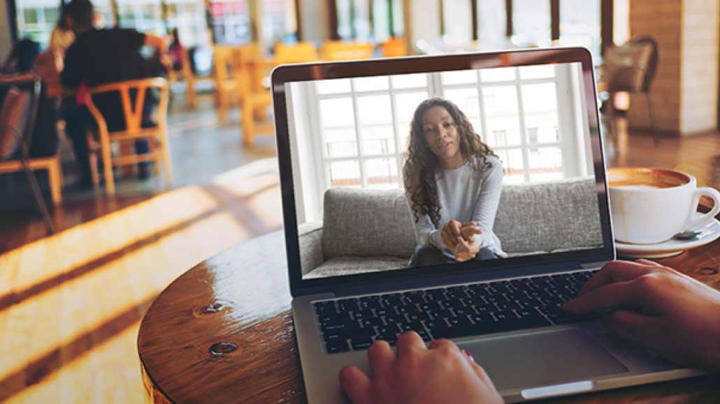 5 easy voice projection tricks for public speaking to try now